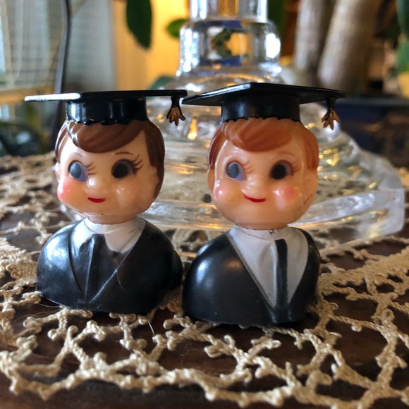 Vintage | Party Supplies | Vintage Twin Graduate Bust Cake Toppers ...